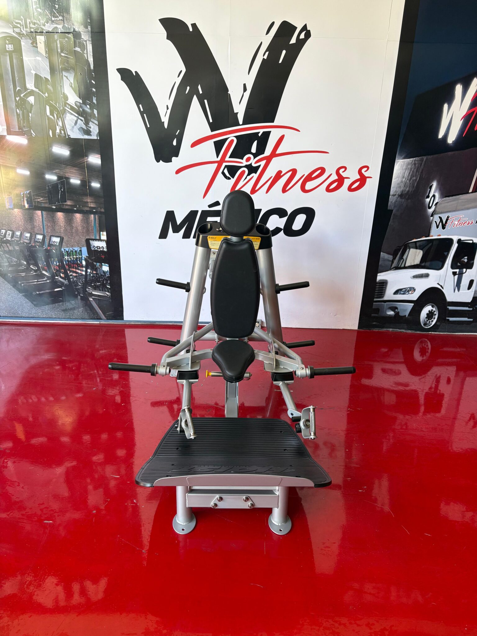 Hoist Rock It Hack Squat – WFitnessMexico